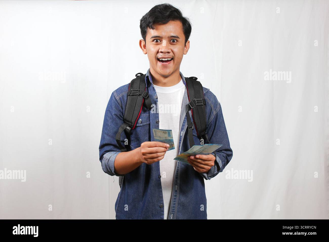 Asian students wearing denim hi-res stock photography and images - Alamy