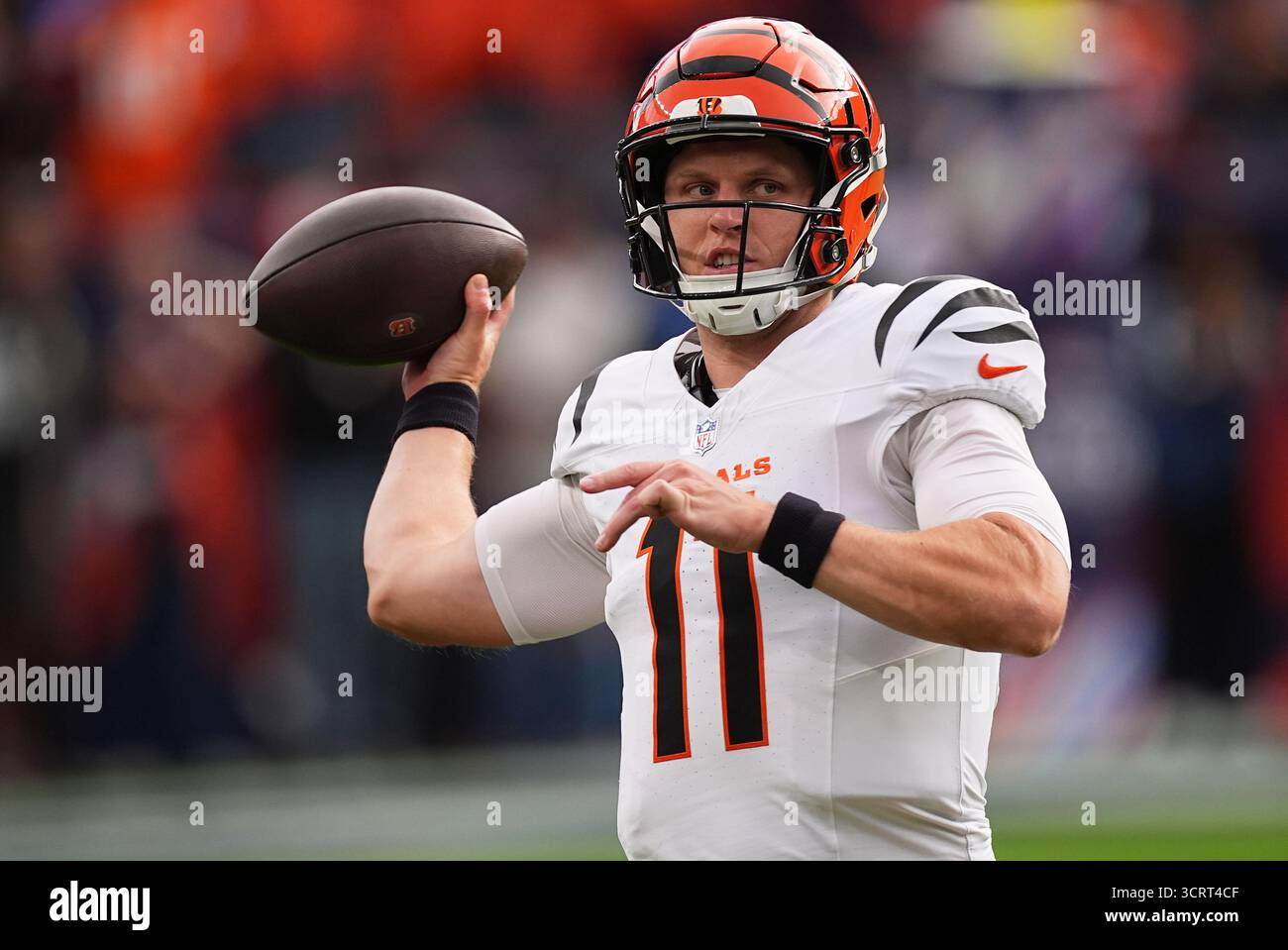 Cincinnati Bengals quarterback Brett Rypien warms up before an NFL ...
