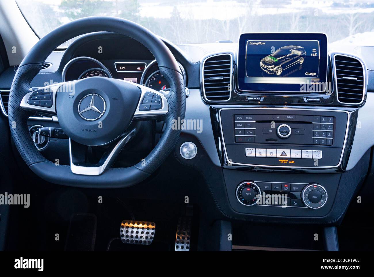 Infotainment controls hi-res stock photography and images - Alamy