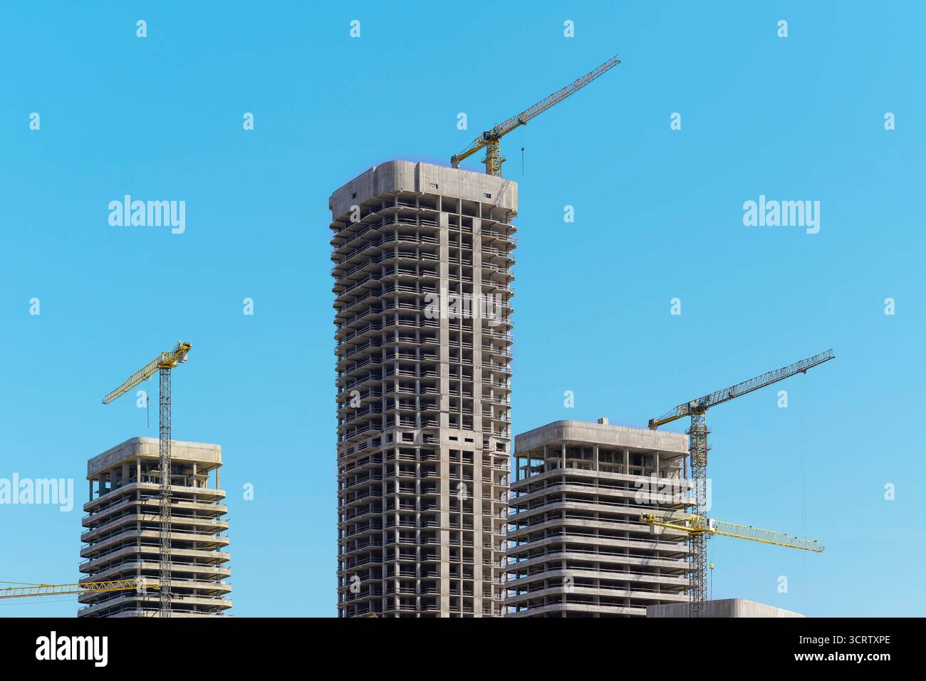 Construction of tall multistorey residential tower in developing ...