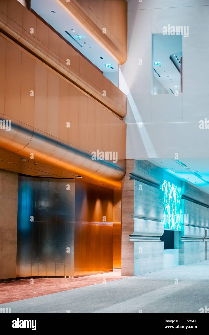 Modern QSNCC Bangkok interior atrium with curved walls, Contemporary ...