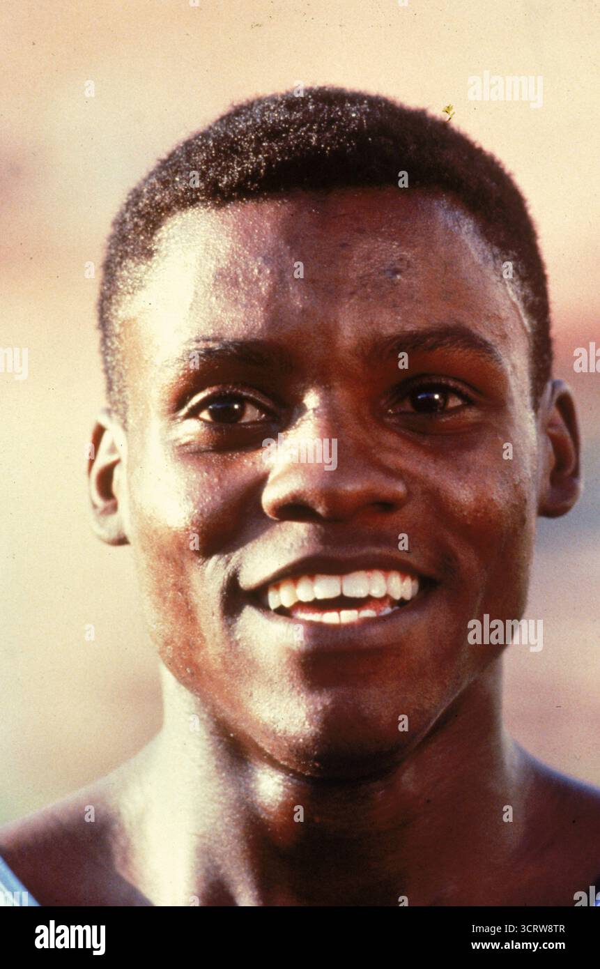 Carl lewis olympic games hi-res stock photography and images - Alamy