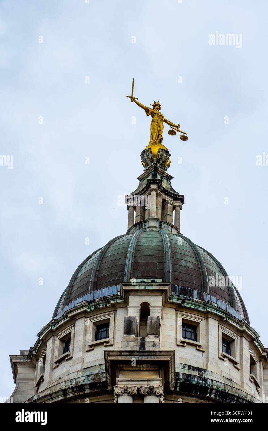 Symbol law justice central hi-res stock photography and images - Alamy