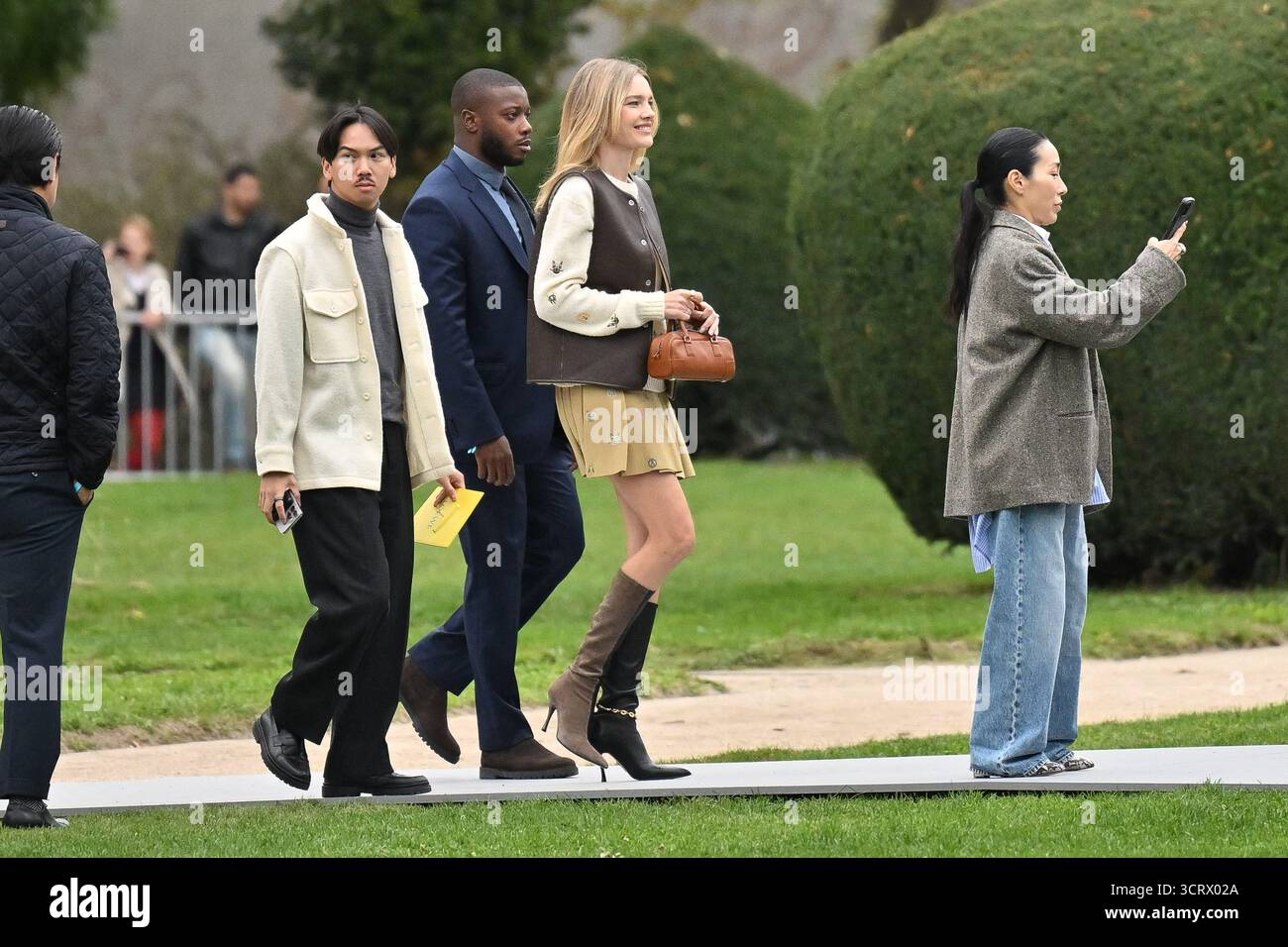 Paris, France. 03rd Oct, 2025. Natalia Vodianova arriving at Loewe show ...