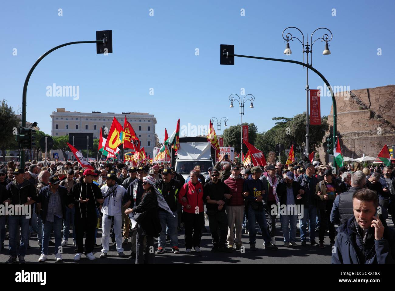 Rome, Italy. 03 October 2025. Protesters march with union and ...
