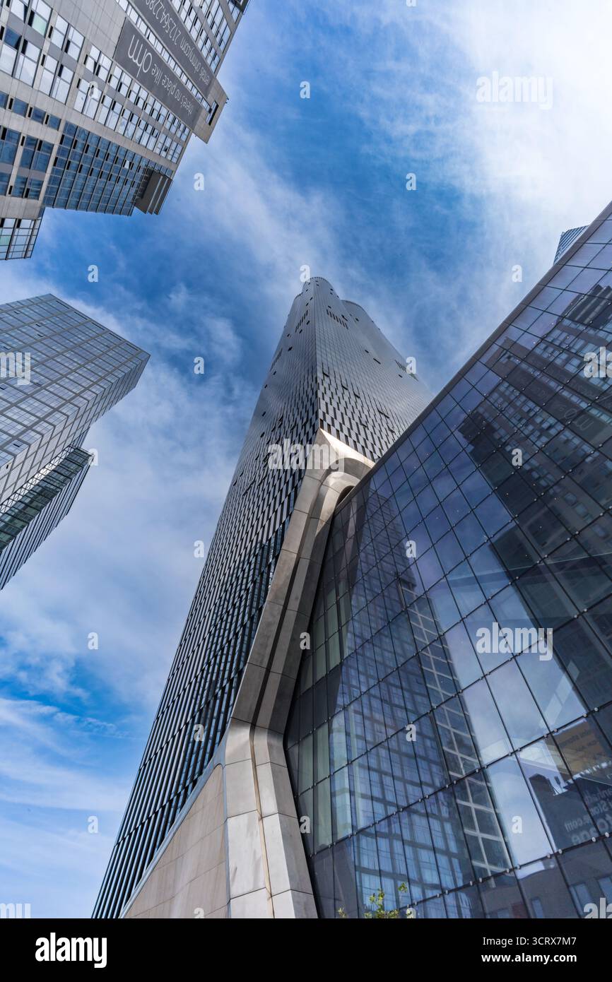 15 Hudson Yards skyscraper in Manhattan, New York City, shown from ...