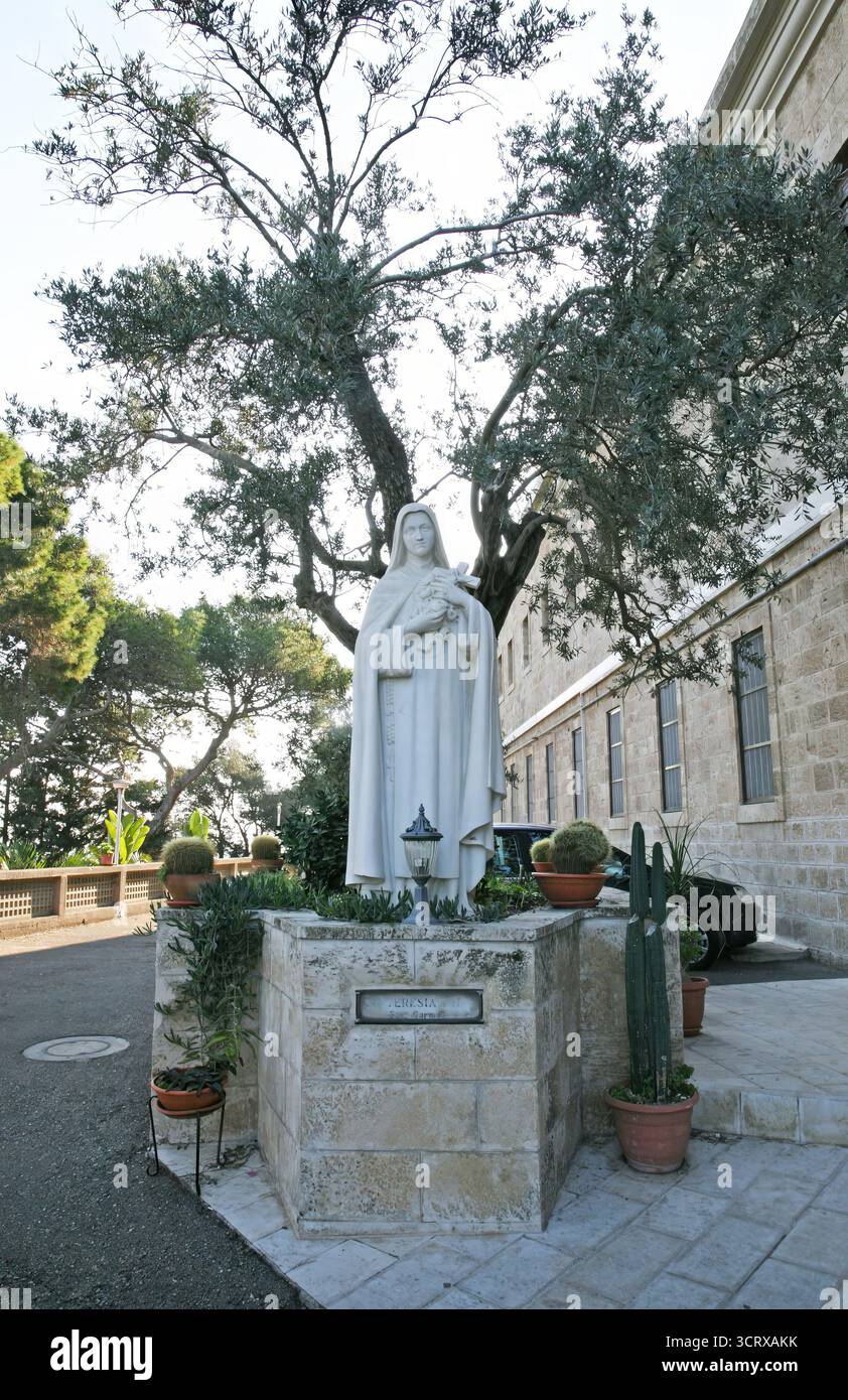 Saint theresa of the child jesus hi-res stock photography and images ...