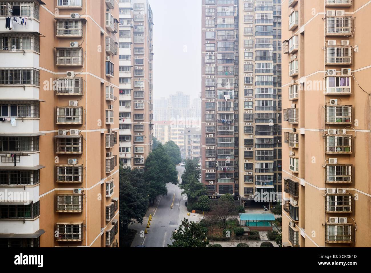 China high rise apartment buildings hi-res stock photography and images ...