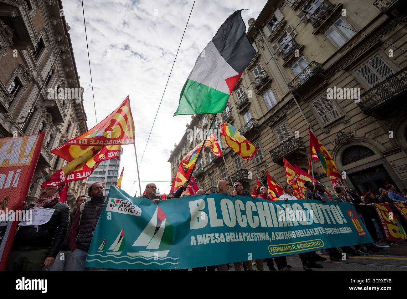 Turin, Italy. 3rd Oct, 2025. General strike in defense of the Global ...