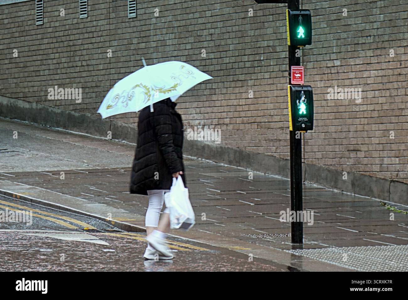 Glasgow, Scotland, UK. 3rd October, 2025. UK Weather: Autumn appears in ...