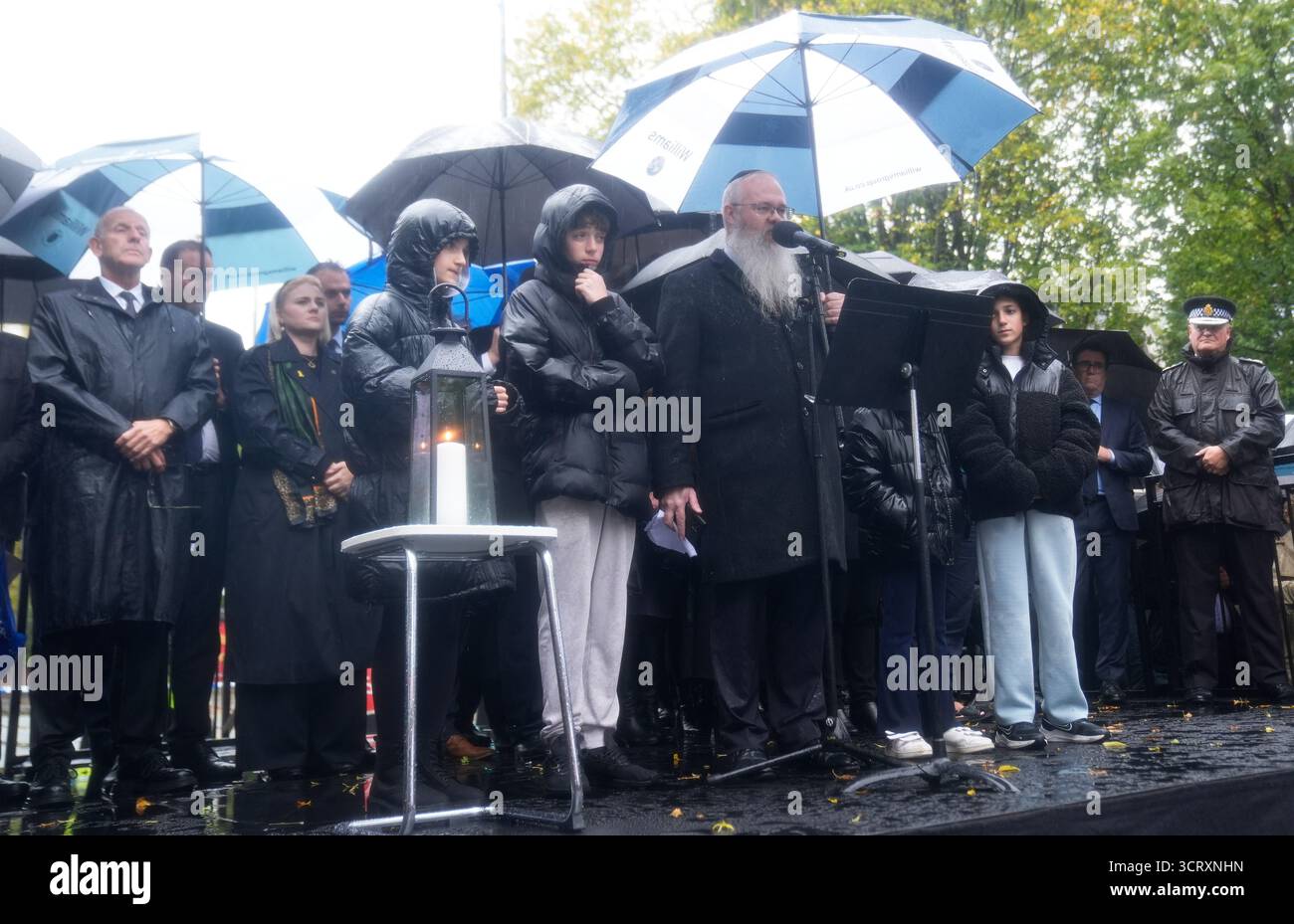 Rabbi Daniel Walker from Heaton Park Hebrew Congregation synagogue ...