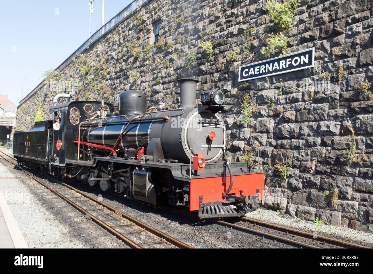 Ng g16 hi-res stock photography and images - Alamy