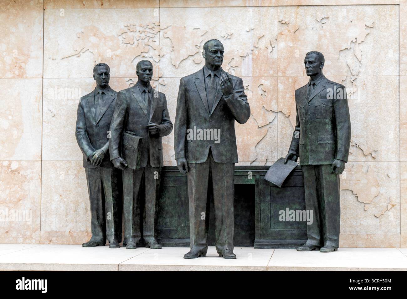Dwight D Eisenhower Memorial Statues Washington DC // WASHINGTON DC ...