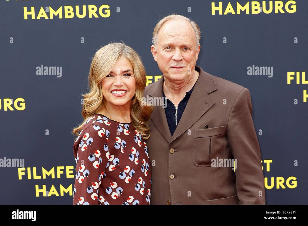 Anke Engelke and Ulrich Tukur attend „Dann passiert das Leben" movie ...