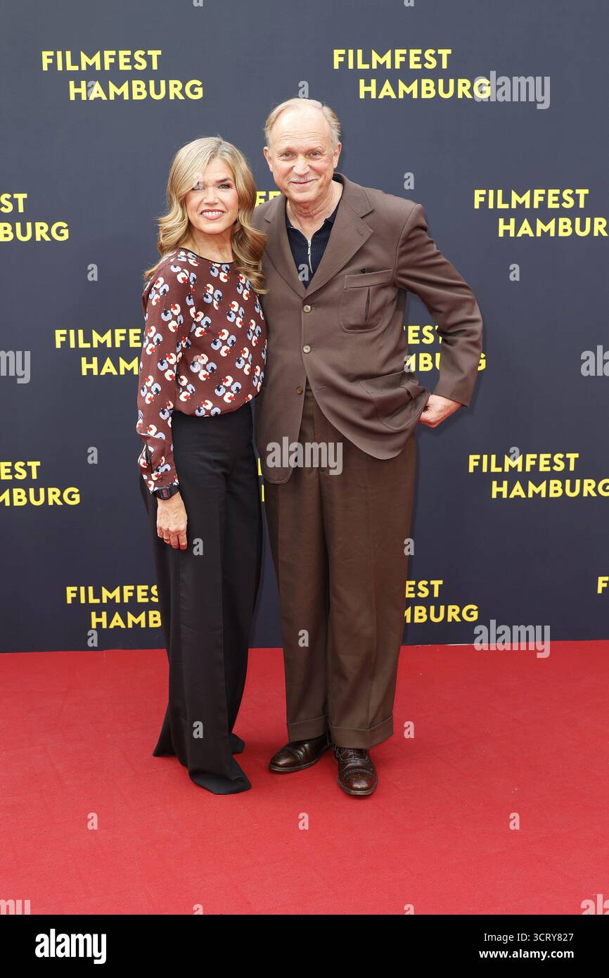 Anke Engelke and Ulrich Tukur attend „Dann passiert das Leben" movie ...