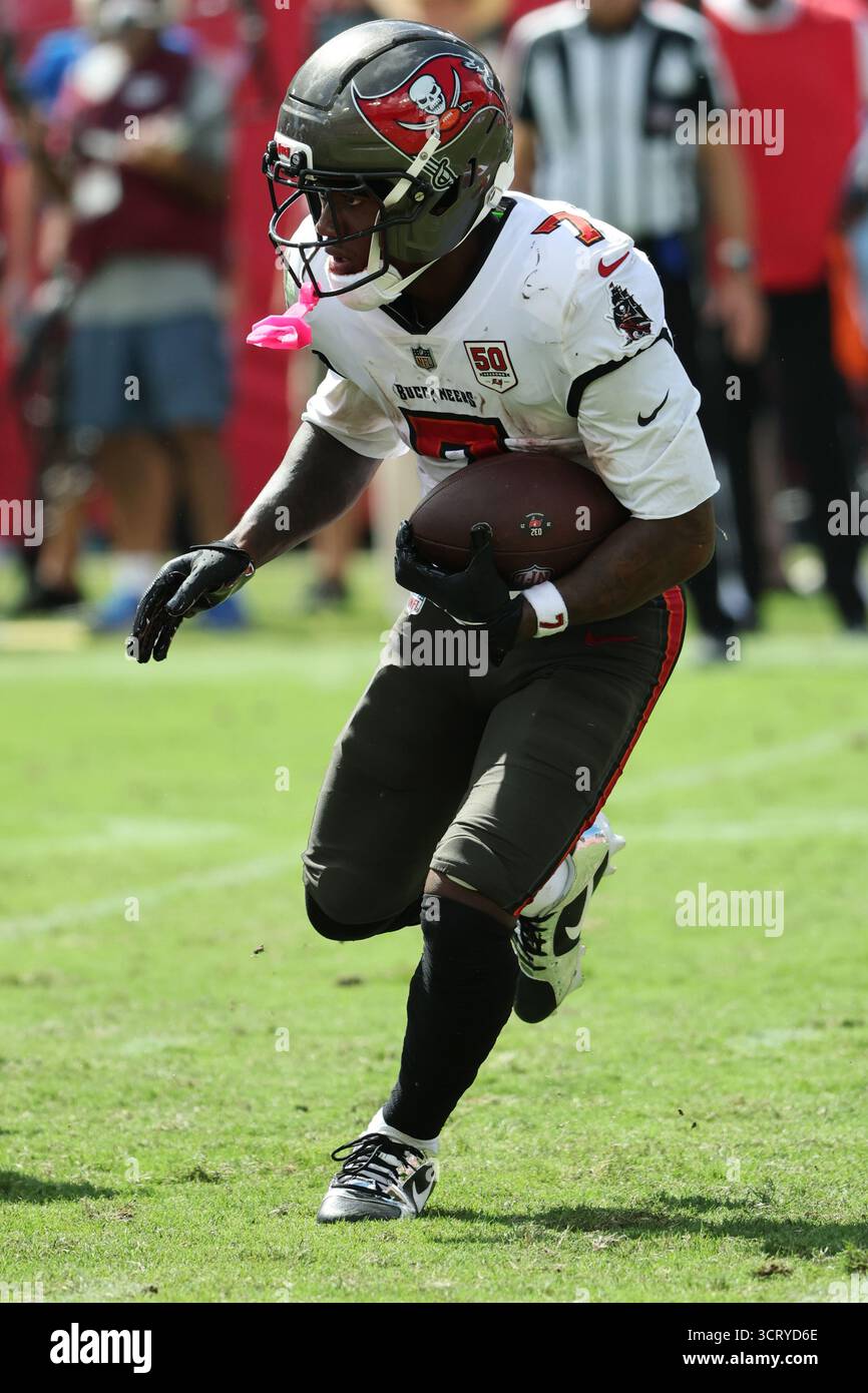 Tampa Bay Buccaneers running back Bucky Irving (7) runs the ball during ...