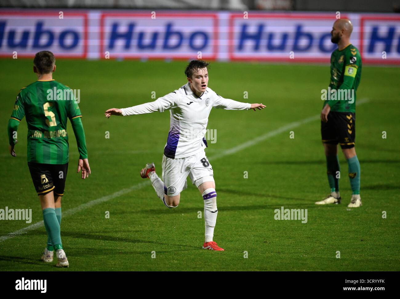 Boussu, Belgium. 03rd Oct, 2025. RSCA Futures' Devon De Corte ...