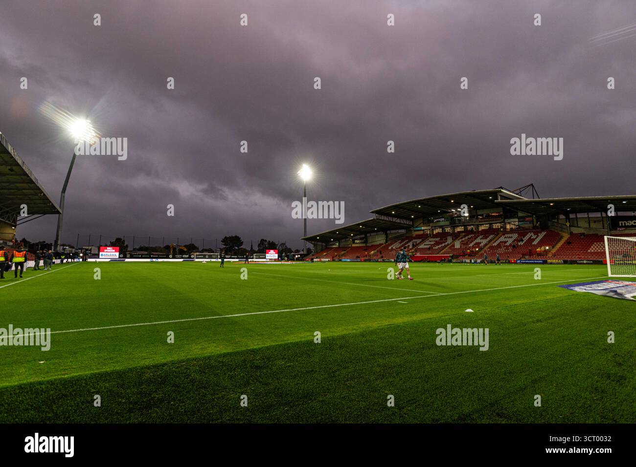 Stok Cae Ras, Wrexham, UK. 3rd Oct, 2025. EFL Championship Football ...