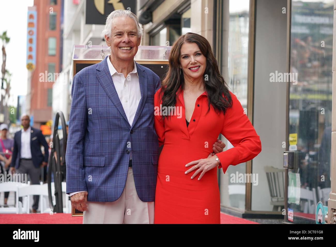 Larry Graham, left, and Lauren Graham pose with Graham's new star ...