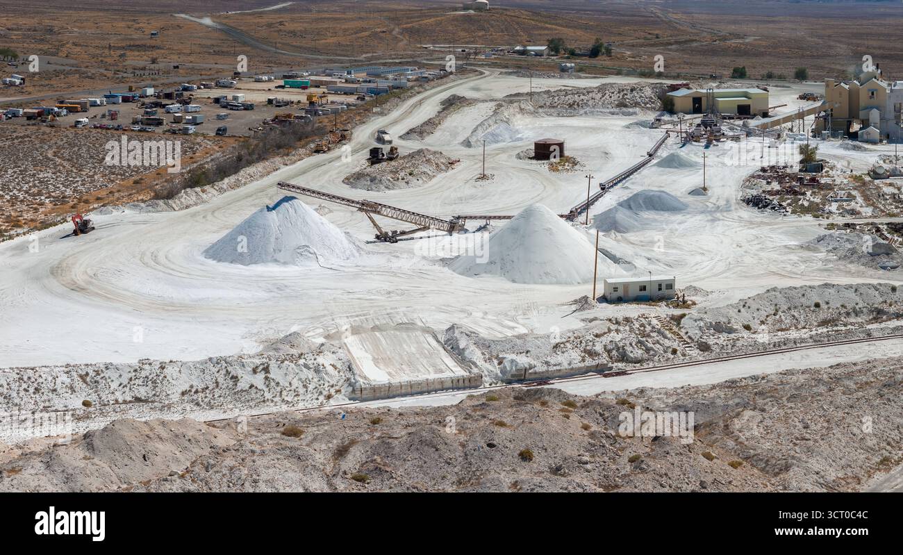 Salt mining site in nevada hi-res stock photography and images - Alamy