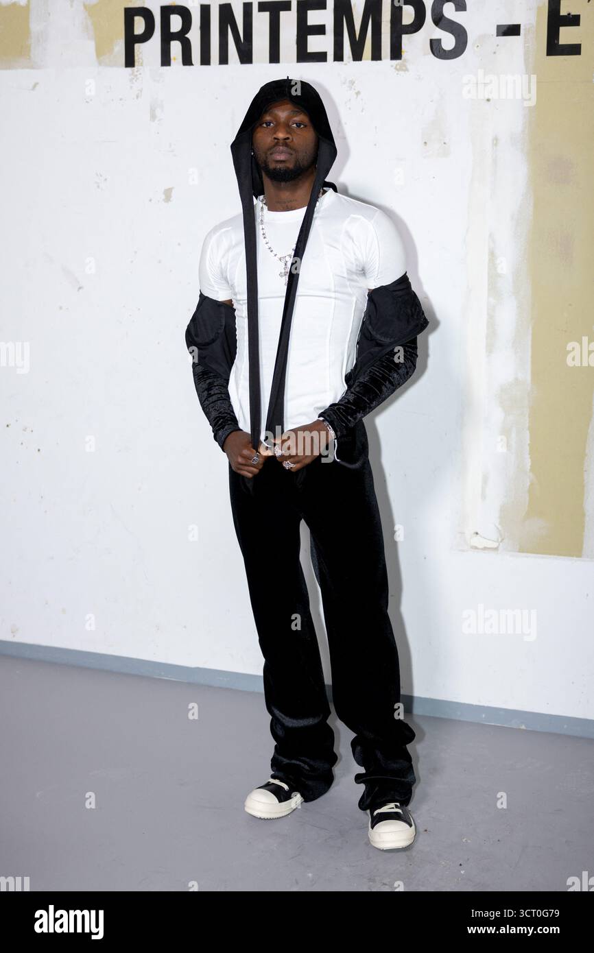 Paris, France. 03rd Oct, 2025. Omah Lay attends the Vetements ...