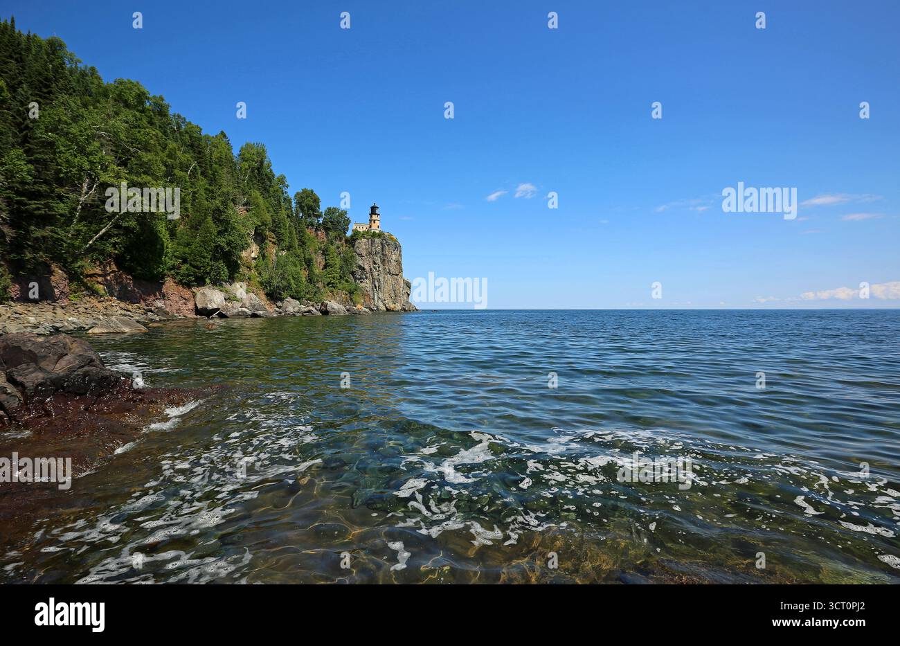 Lake Superior and Split Rock Lighthouse - Minnesota Stock Photo - Alamy