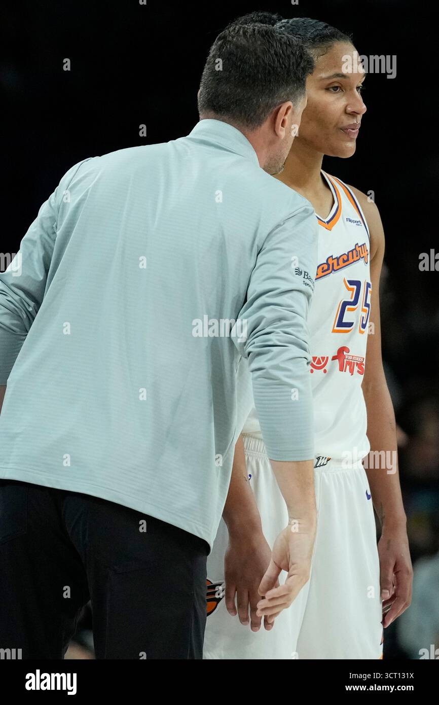 Phoenix Mercury head coach Nate Tibbetts speaks with forward Alyssa ...