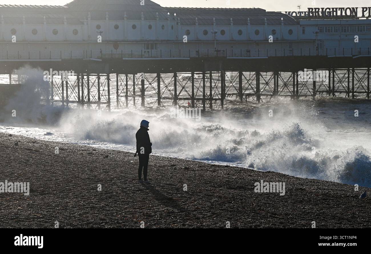 Brighton UK 4th October 2025 - Huge waves roll onto Brighton seafront ...