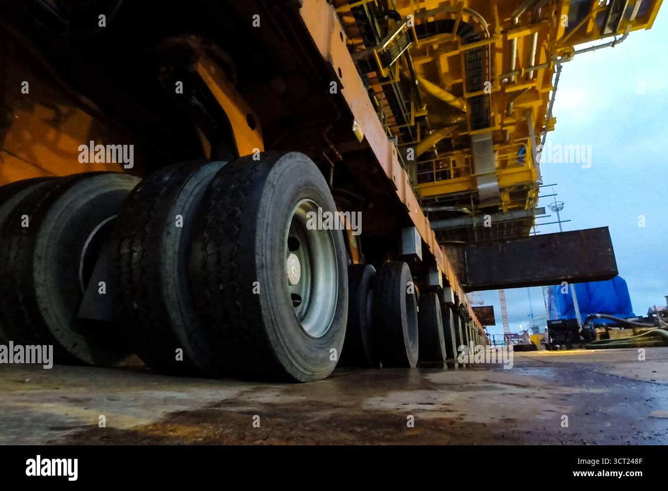 Polish heavy equipment transporter hi-res stock photography and images ...