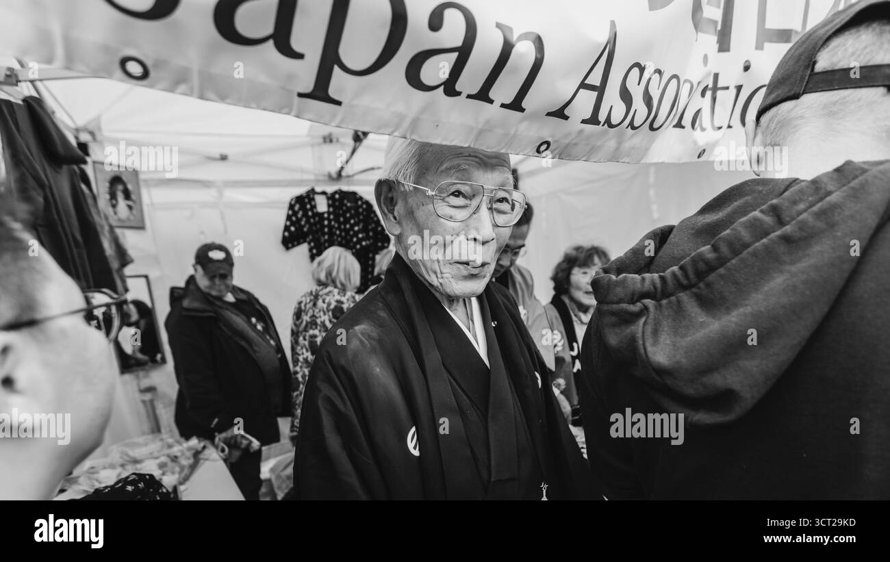 H.E. Mr HAYASHI Hajime, Chairman Keisaku Sano goes on a walk-about at ...