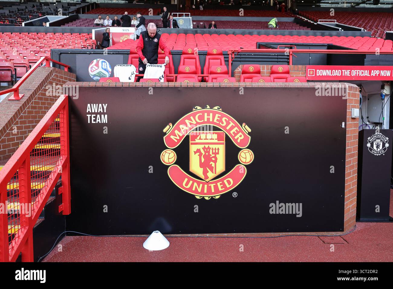 The away bench during the Premier League match Manchester United vs ...