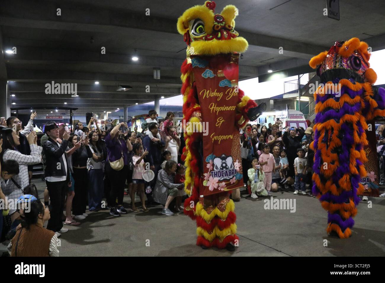 Sydney, Australia. 4th October 2025. THQ Cabra lion dancers lead parade ...