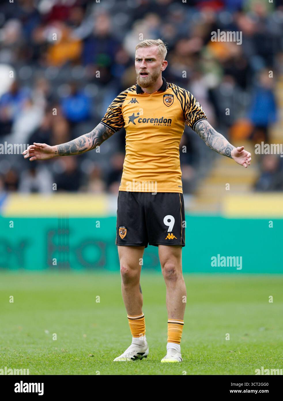 Hull City's Oliver McBurnie during the Sky Bet Championship match at ...