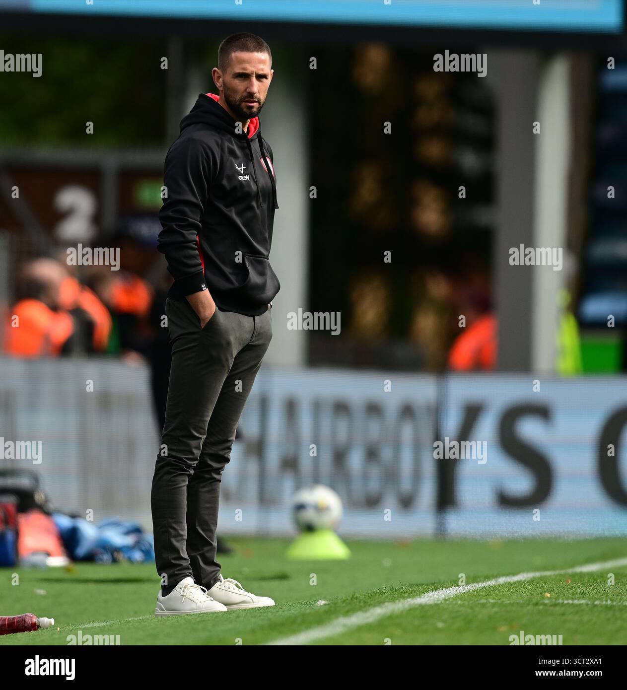 Barnsley's head coach Conor Hourihane in the match between Wycombe ...