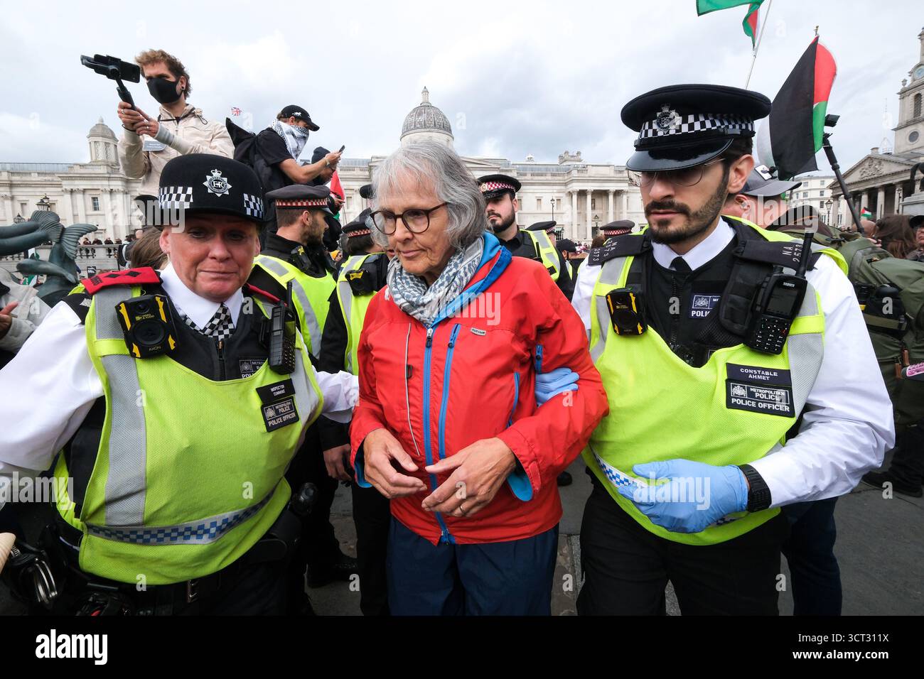 Trafalgar Square, London, UK. 4th Oct 2025. Lift the Ban on Palestine ...