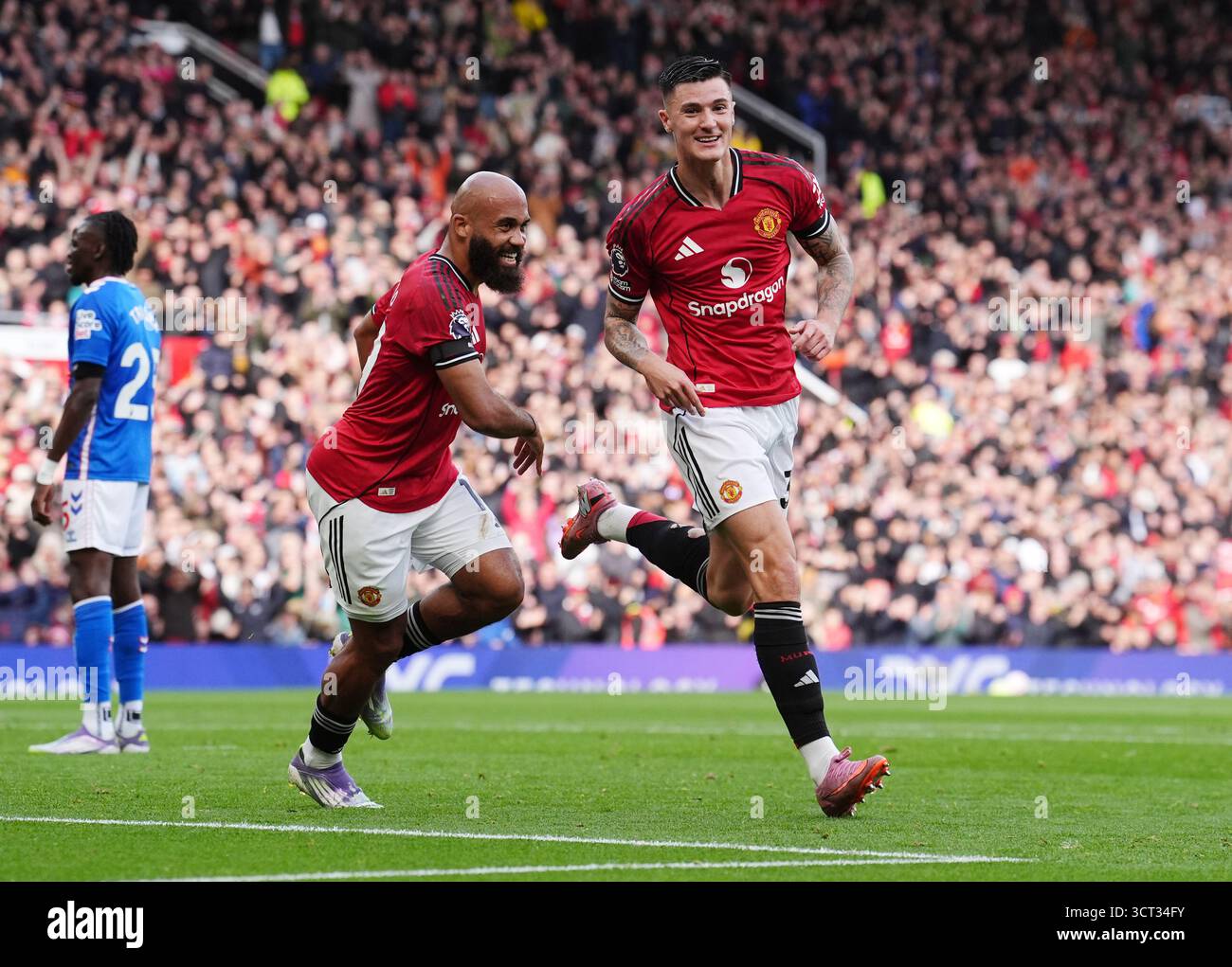 Manchester United's Benjamin Sesko celebrates scoring their side's ...