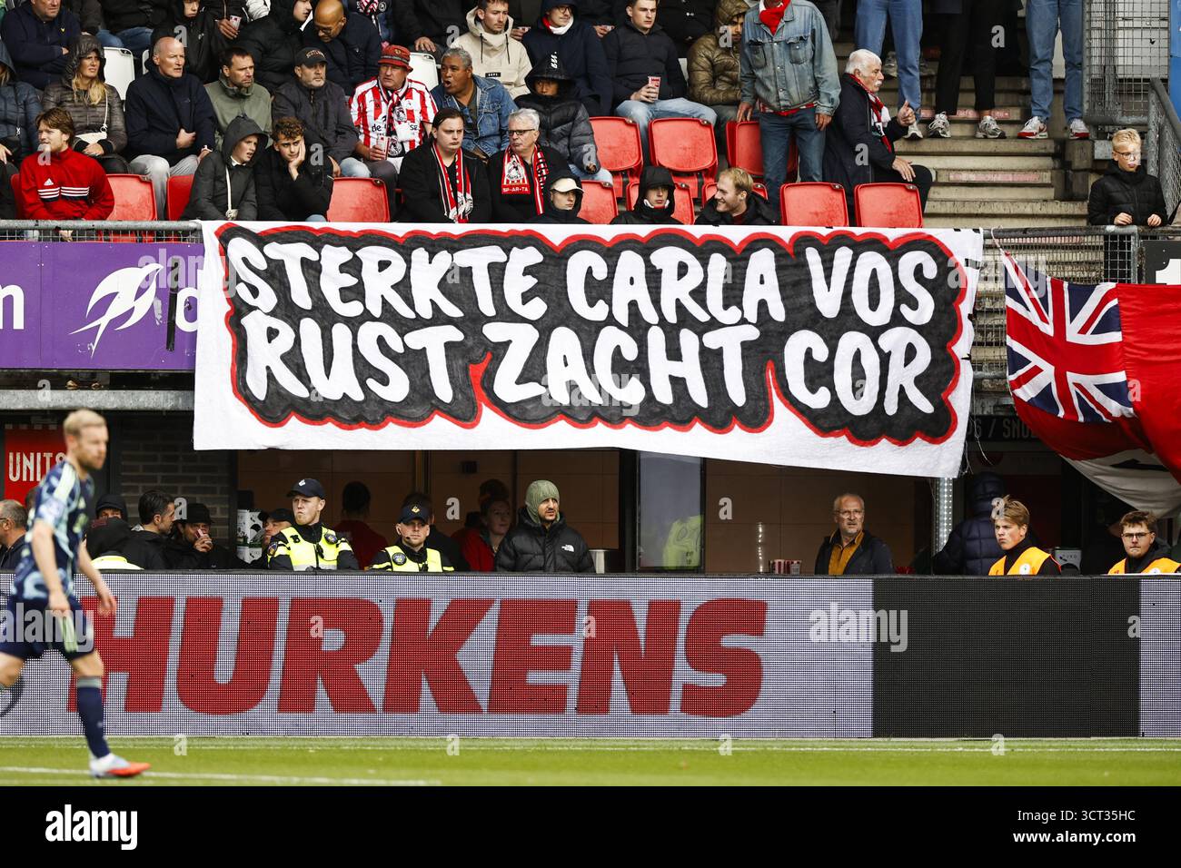 ROTTERDAM - Sparta supporters with a banner for the late photographer ...