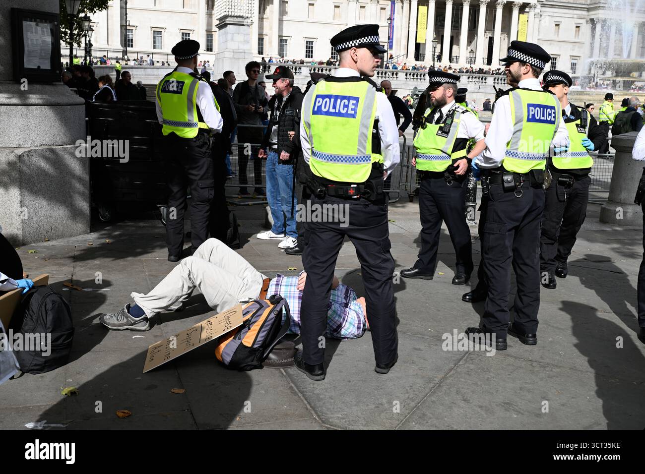 London, UK, 4th October 2025: Defend our juries organise a protest ...