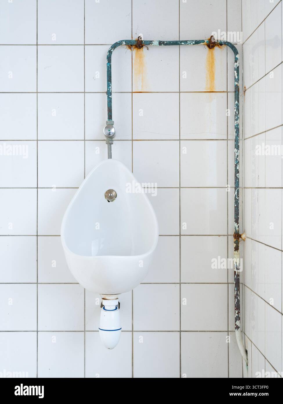 Men's public toilets Stock Photo - Alamy