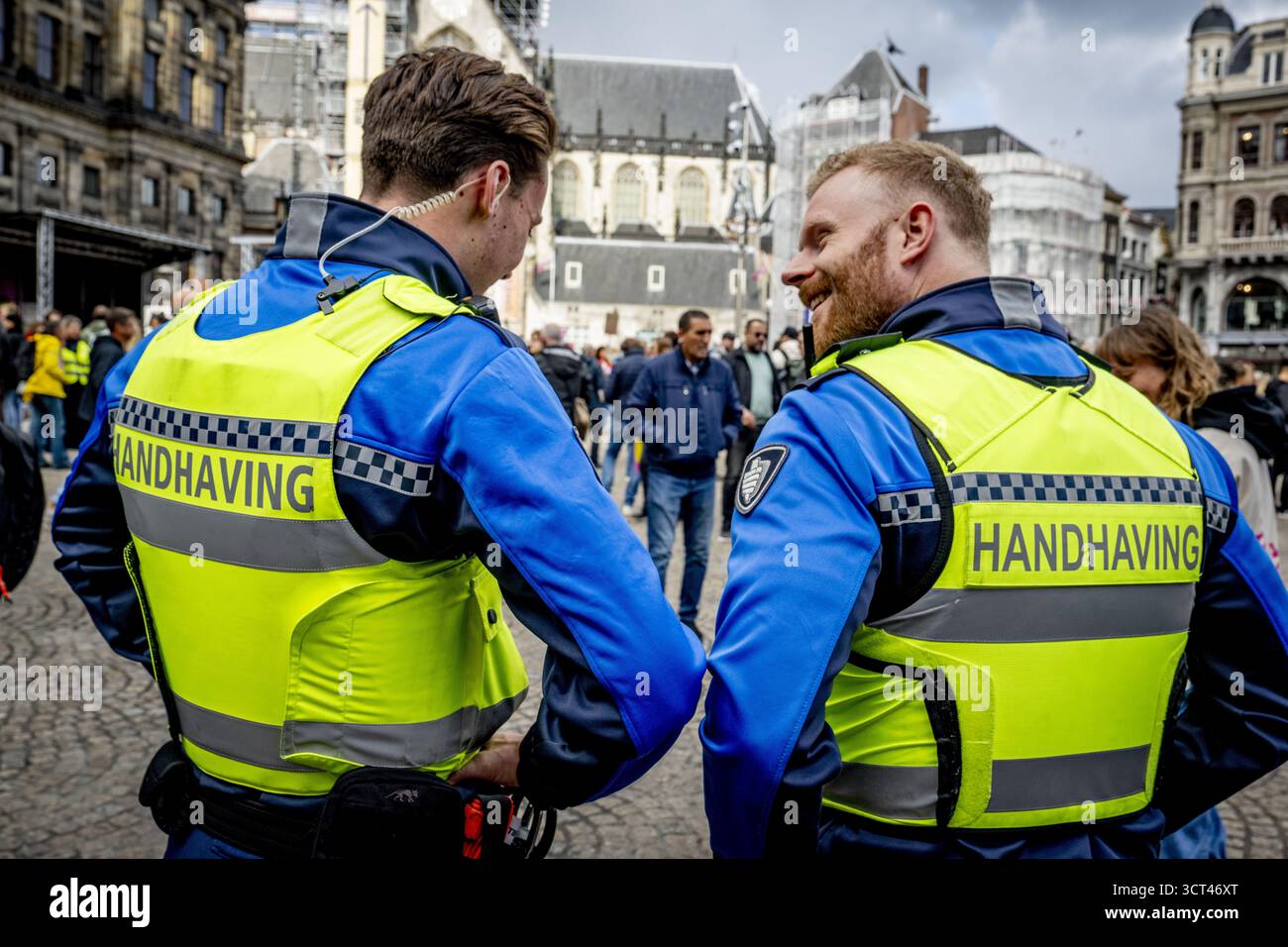 AMSTERDAM - Law enforcement officers are supervising the BOA ANP ...