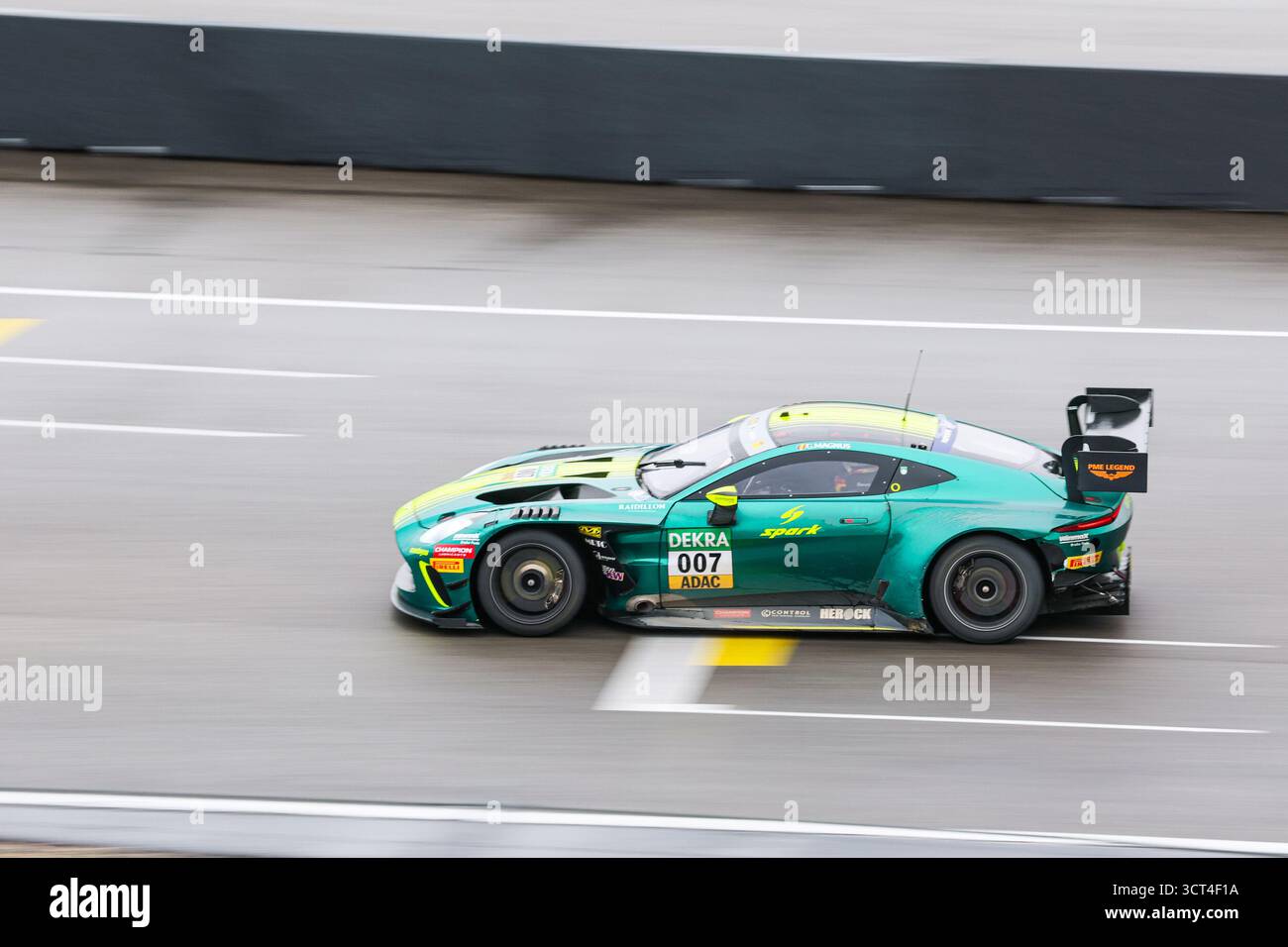 Gilles Magnus (B/Comtoyou Racing), Aston Martin Vantage GT3, beim DTM ...
