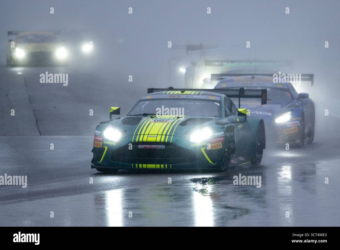 Gilles Magnus (Belgien, Comtoyou Racing, Aston Martin Vantage GT3, #007 ...