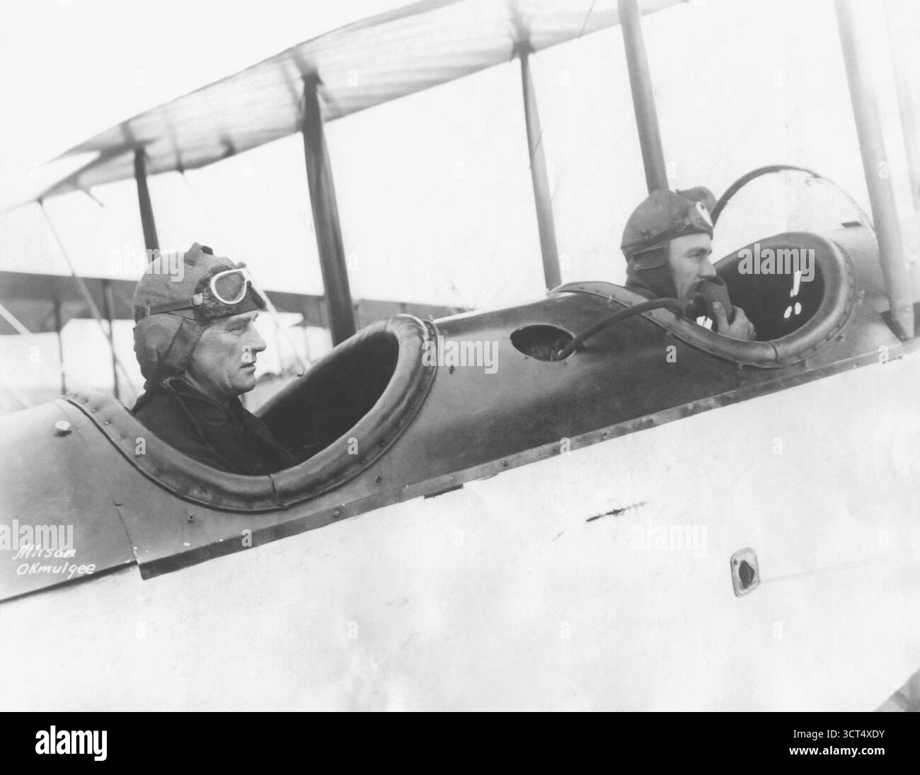 Flying yankees hi-res stock photography and images - Alamy
