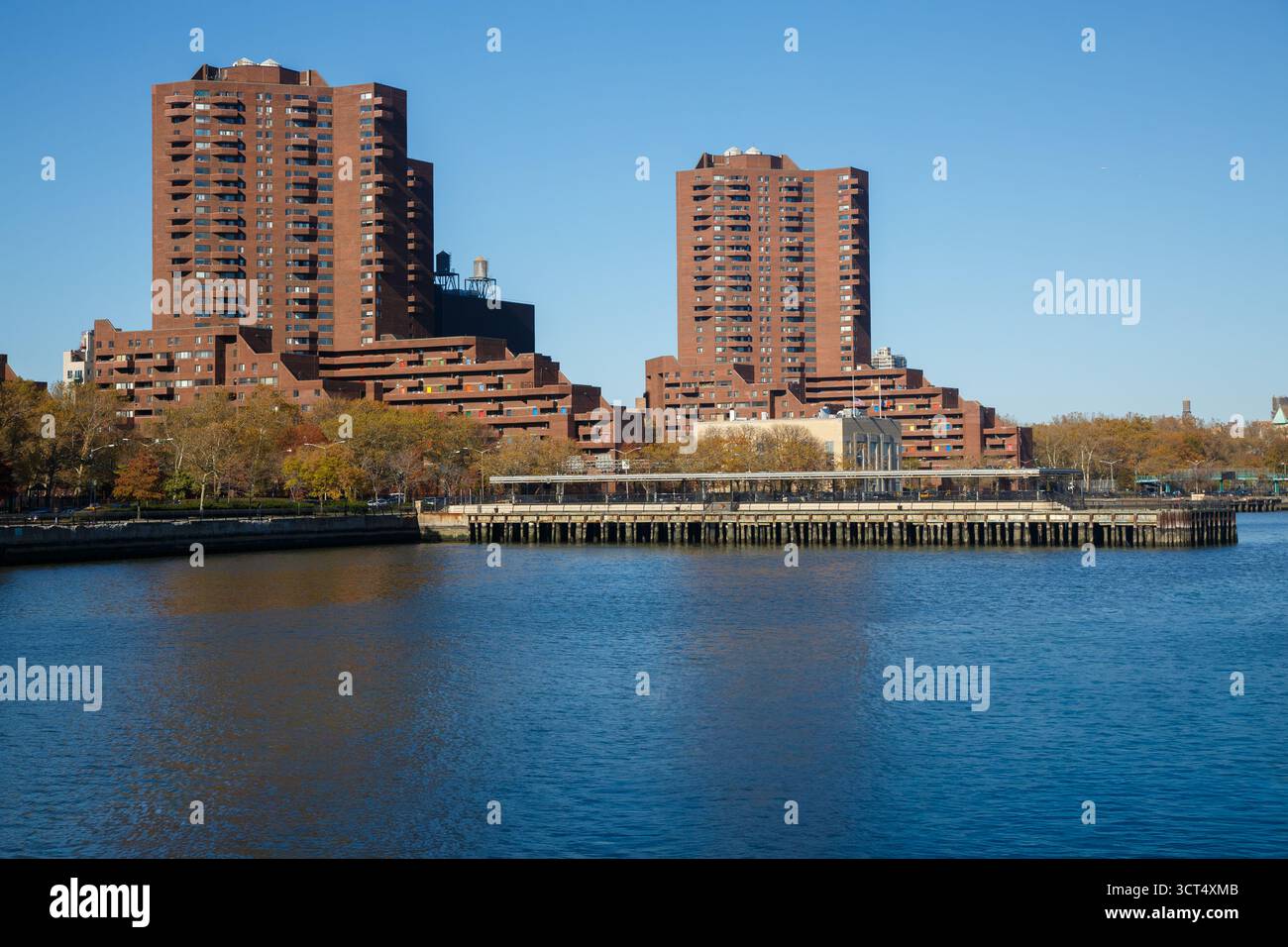 The 1199 Plaza Residential buildings and the skyline of Harlem ...
