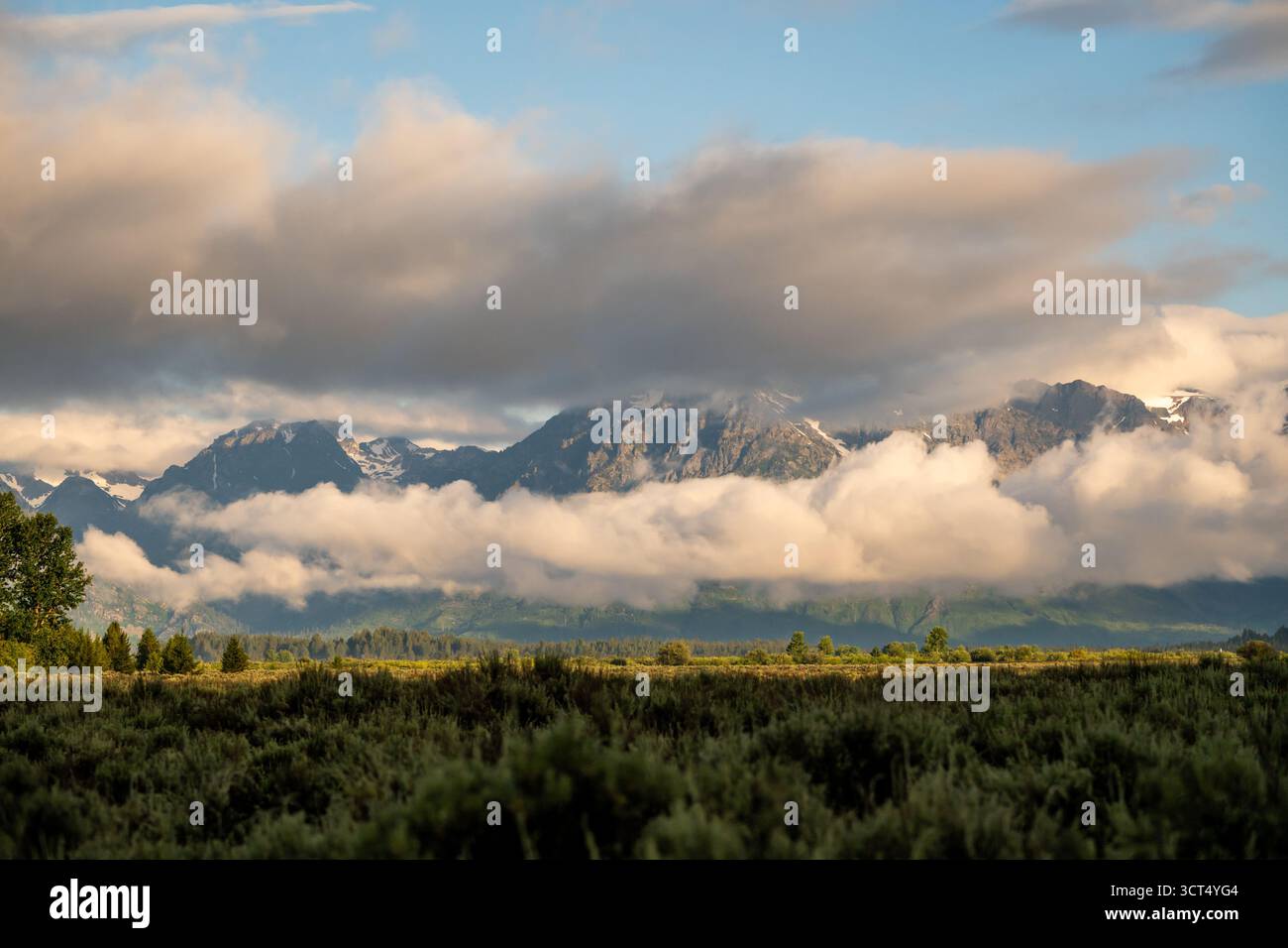 Two cloud layers cover hi-res stock photography and images - Alamy