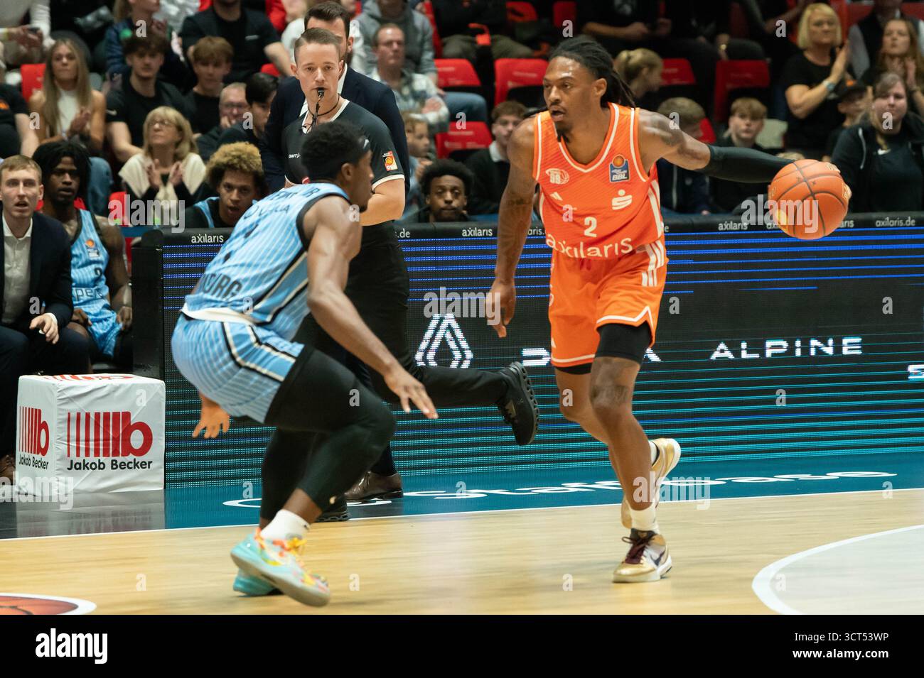 Chemnitz, Deutschland 03. Oktober 2025: 1.BBL - 2025/2026 - Niners ...