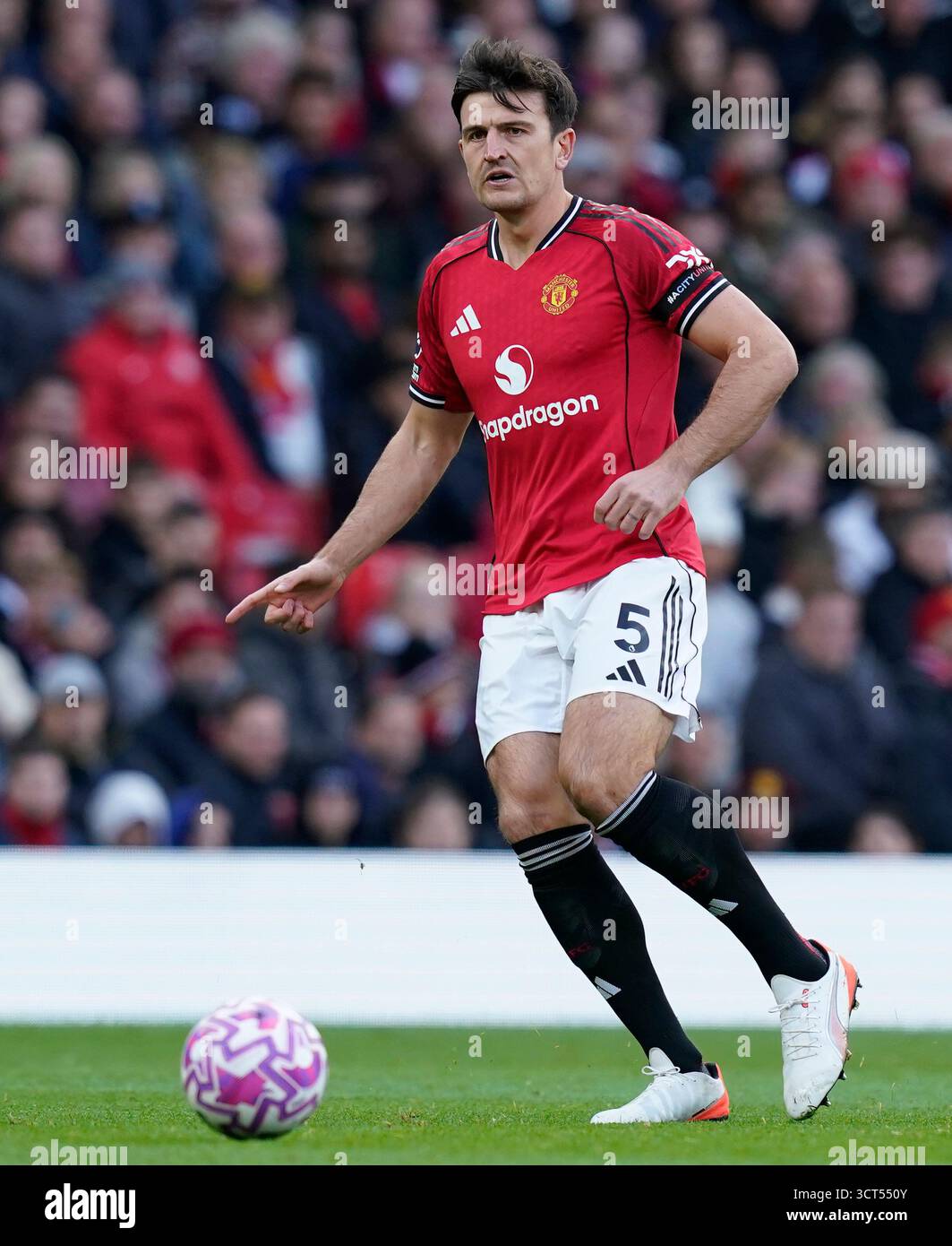 Manchester, England, 4th October 2025. Harry Maguire of Manchester ...