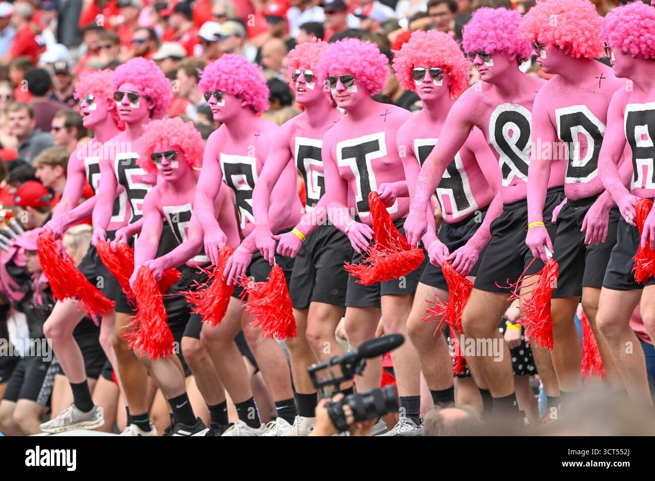 ATHENS, GA - OCTOBER 04: Georgia Bulldogs fans during the college ...