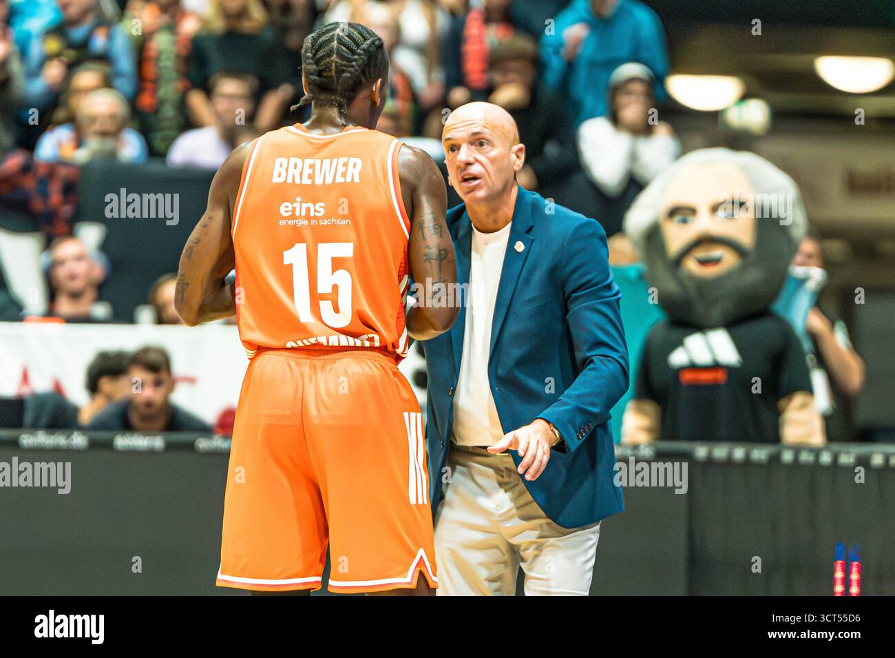 Chemnitz, Deutschland 03. Oktober 2025: 1.BBL - 2025/2026 - Niners ...