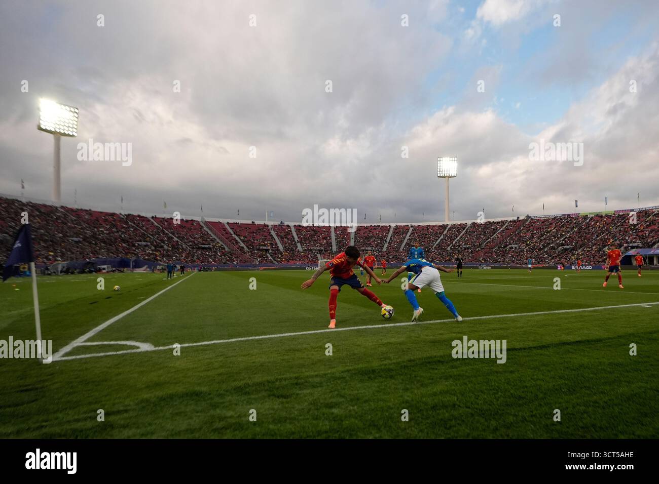 Spain's Julio Diaz, left, and Brazil's Gilberto battle for the ball ...